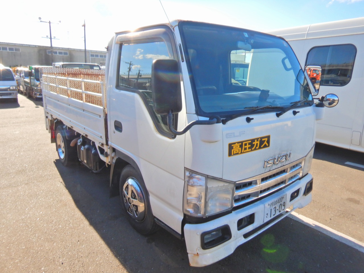 ISUZU | Japanese used Vehicles exporter Tomisho